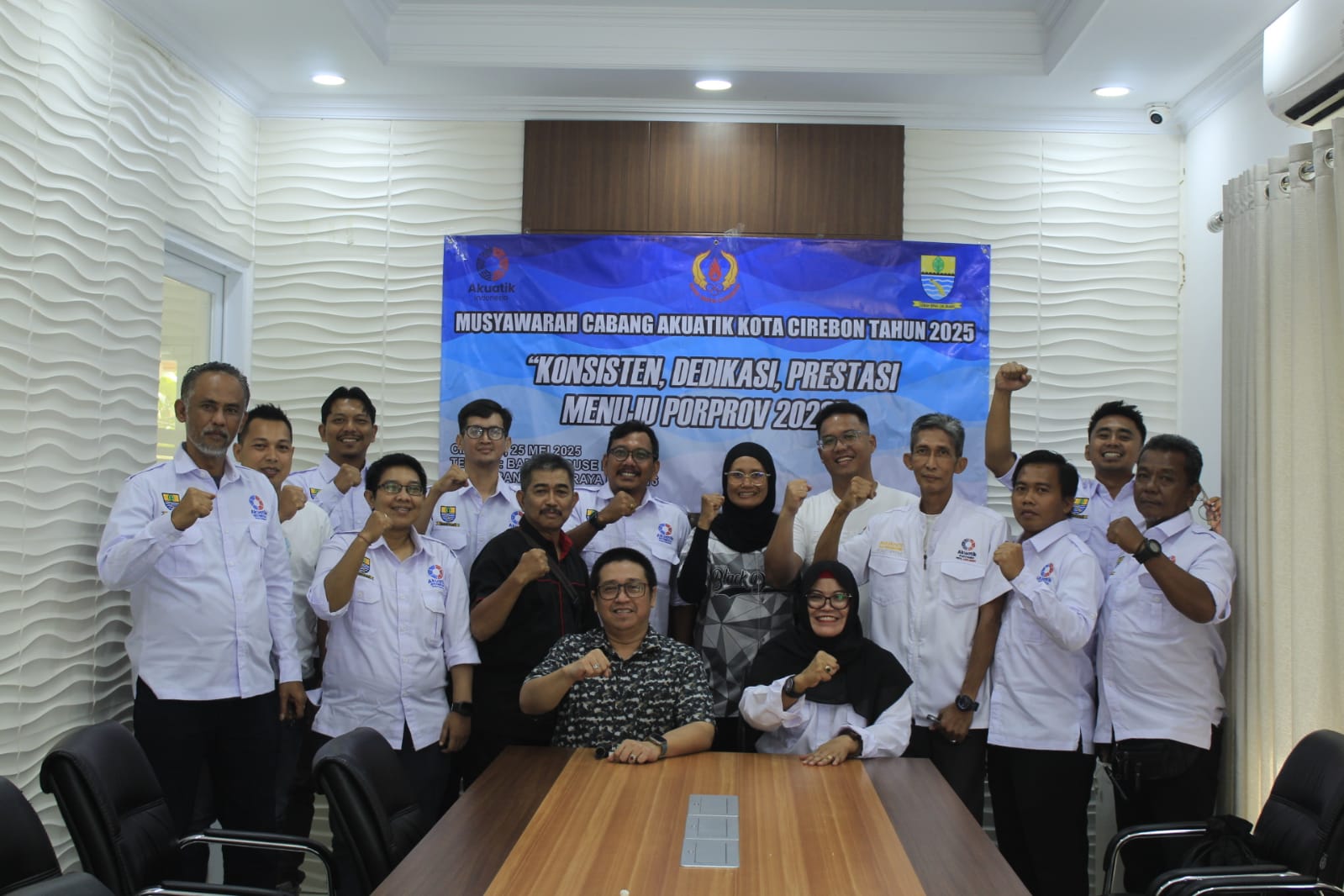 Sri Maryati Kembali Terpilih Sebagai Ketum Pengcab Akuatik Kota Cirebon ...
